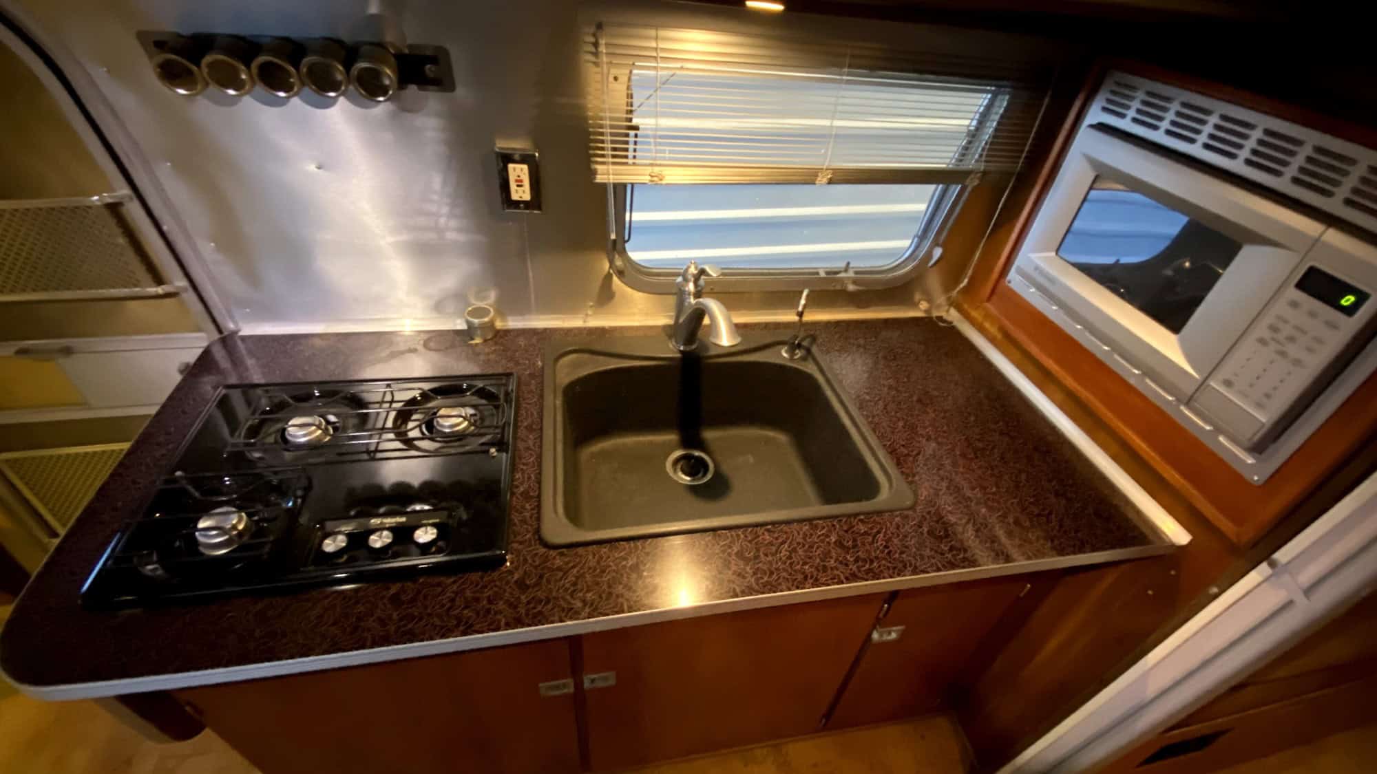 1970 27' Overlander For Sale In Nashville, Tennessee - Airstream ...