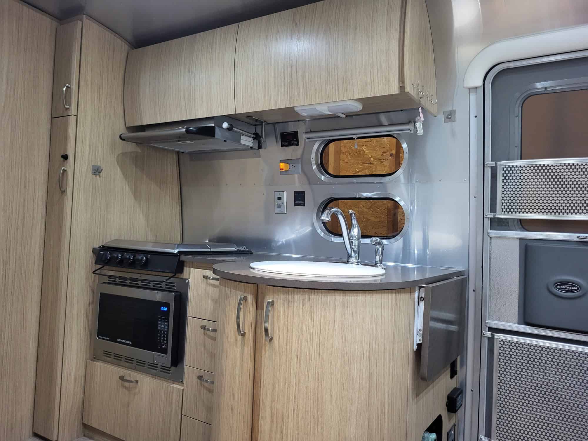 2019 25' Flying Cloud For Sale In Berlin, New Hampshire - Airstream ...