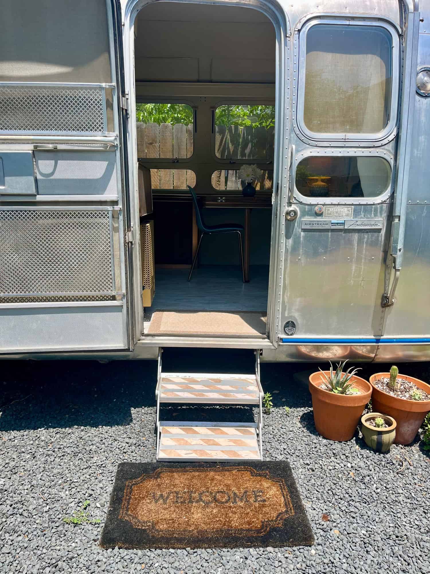 1975 25' Land Yacht For Sale In austin, Texas - Airstream Marketplace