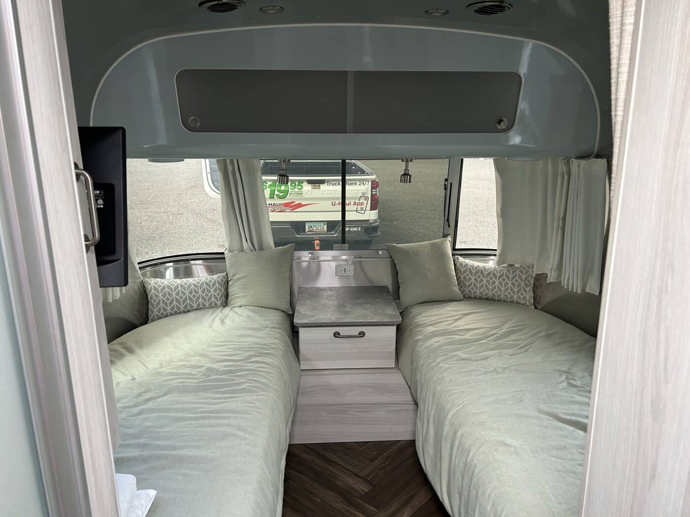 2022 28FT International For Sale In Eugene, Oregon - Airstream Marketplace