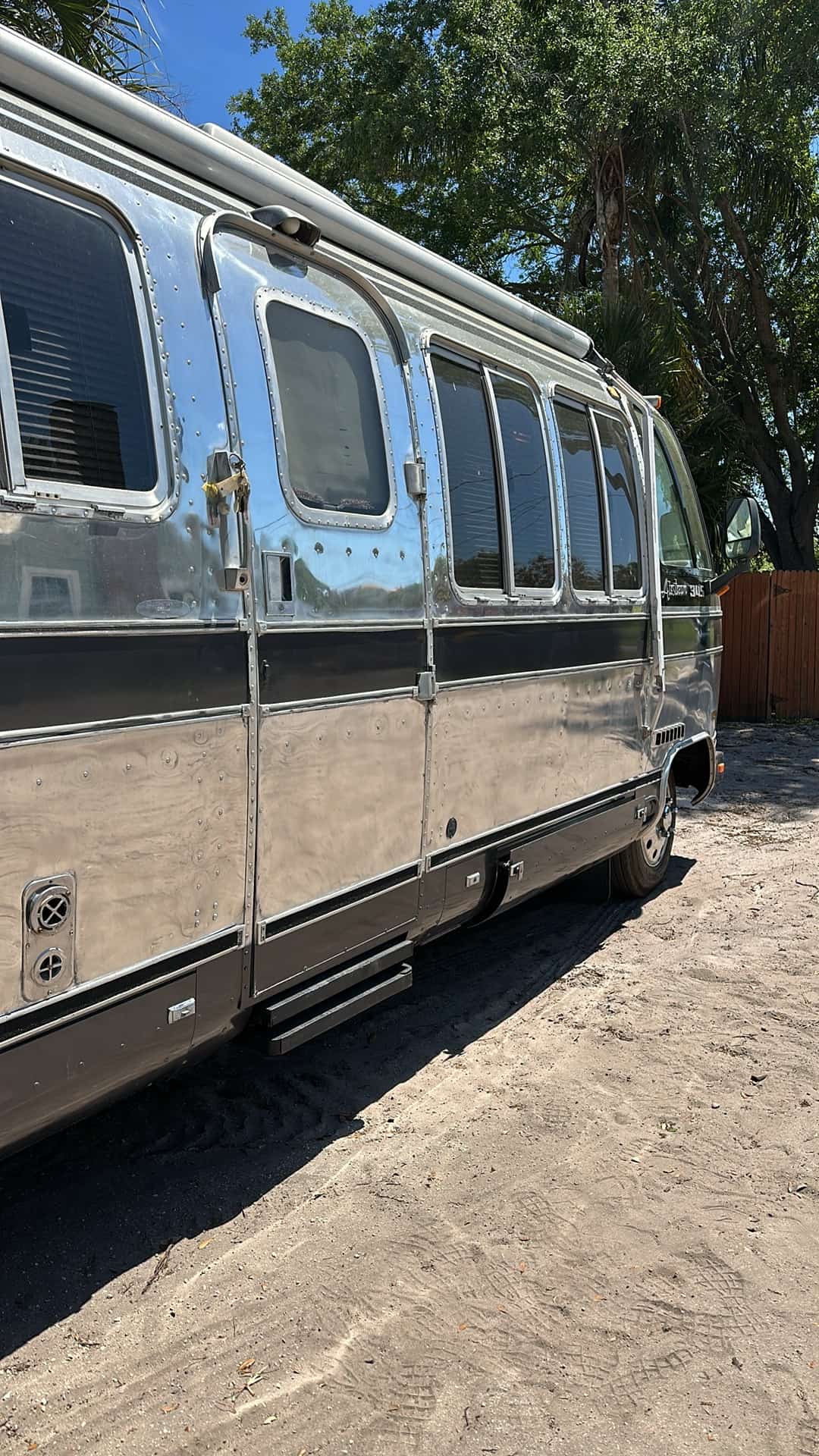 1987 35' Airstream Motorhome For Sale In Sarasota, Florida - Airstream ...