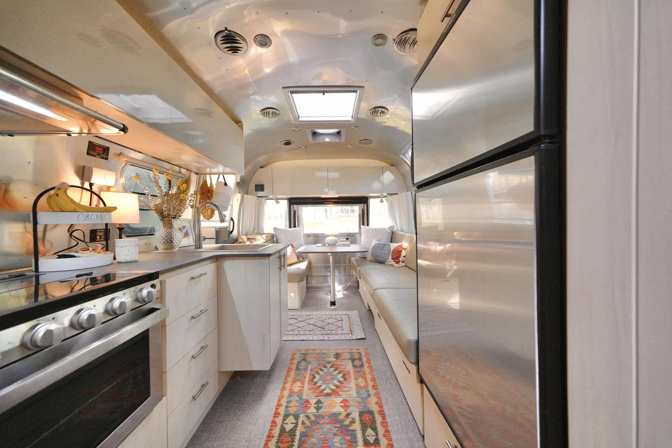 2021 27FT Flying Cloud For Sale In Rhinebeck , New York - Airstream Marketplace