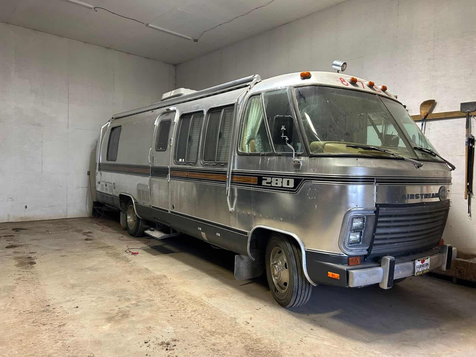 1982 28' Airstream Motorhome For Sale In Brooks, Canada - Airstream ...